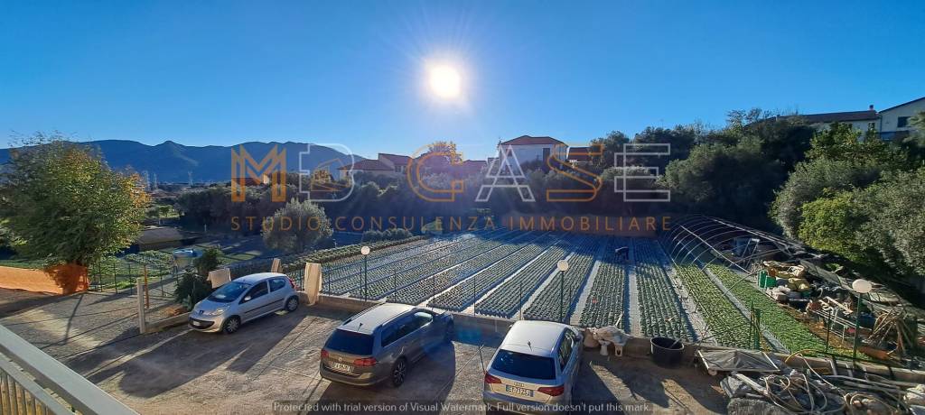 Appartamento in vendita ad Albenga regione t . Conigl . Salea