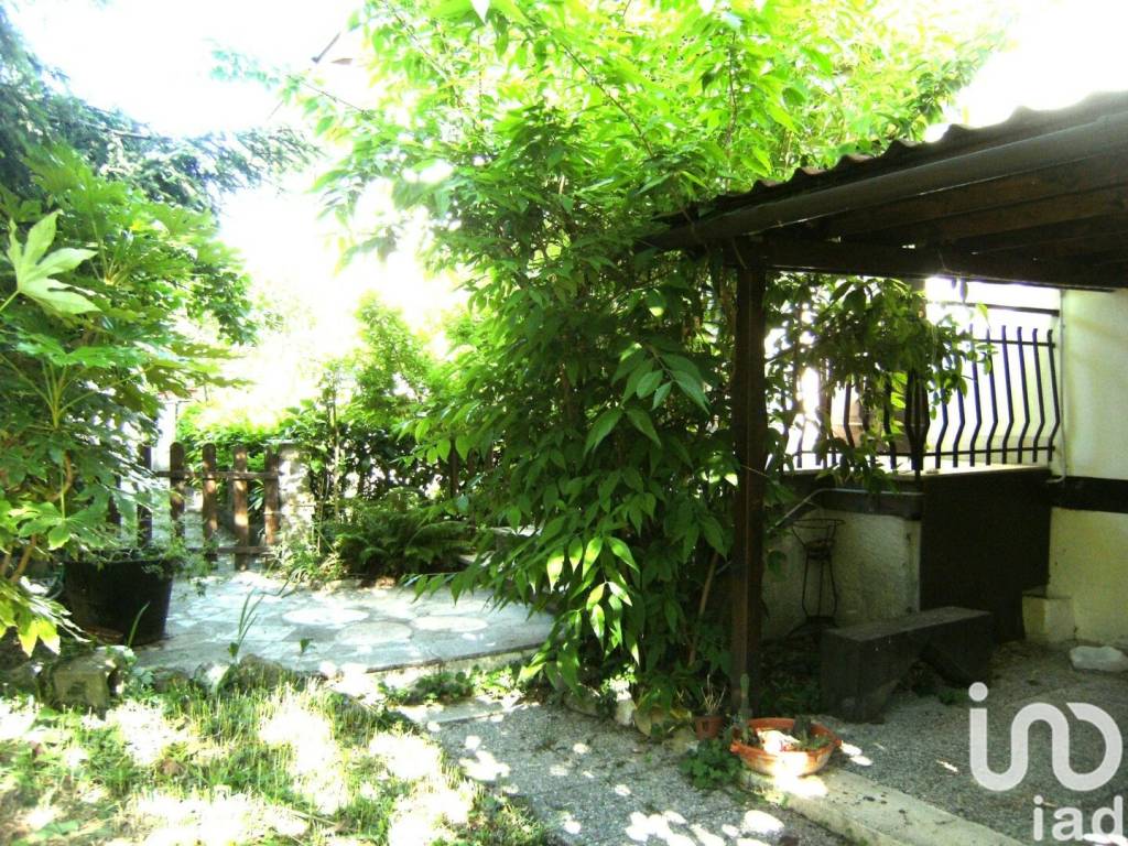 Villa in vendita a Folignano viale iseo