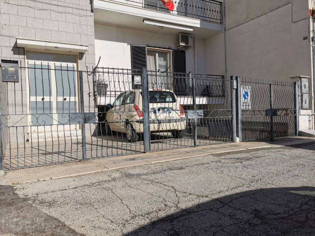 Appartamento in vendita ad Adelfia via nino bixio 12