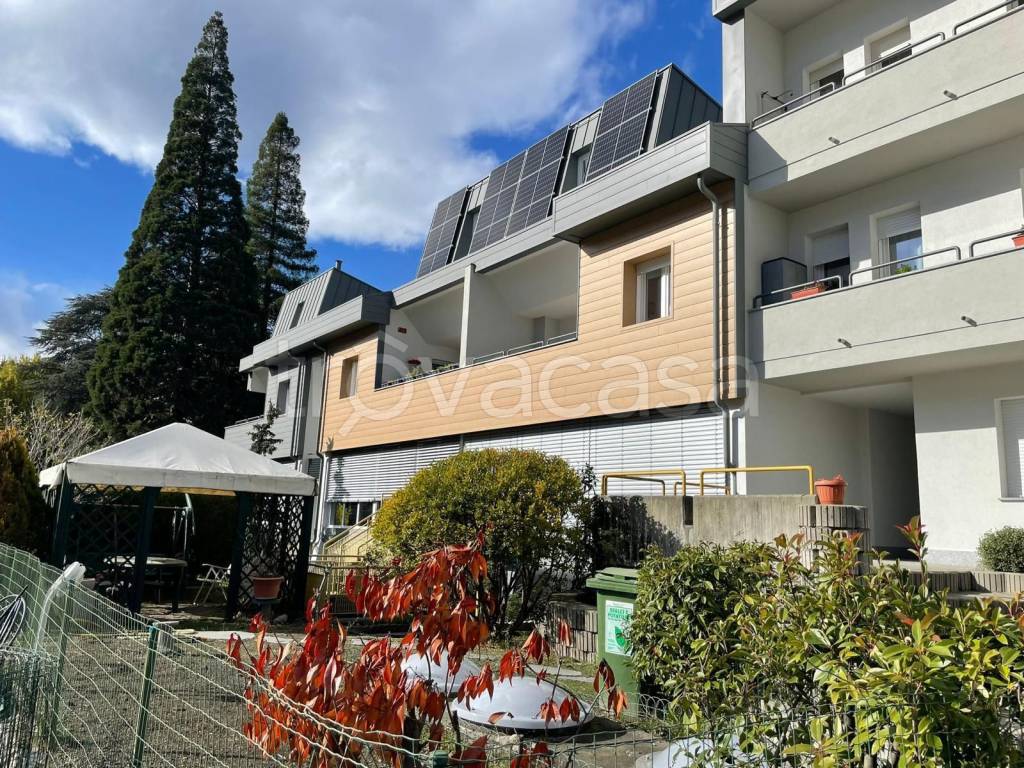 Appartamento in in vendita da privato ad Aosta via Parigi, 35