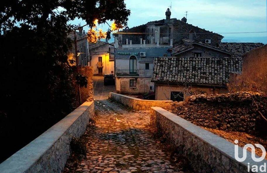 Appartamento in vendita a Caccuri salita Castello, 15