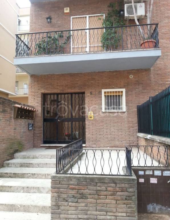 Attico in in vendita da privato a Roma via Ettore Vernazza, 5