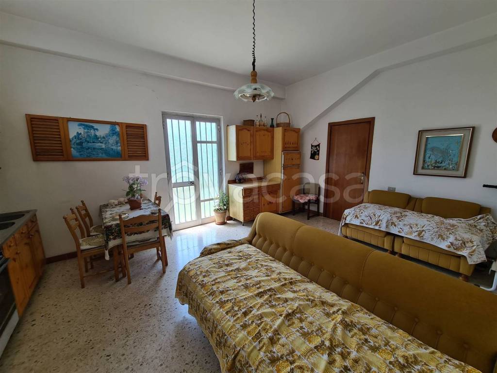 Appartamento in vendita a Bella