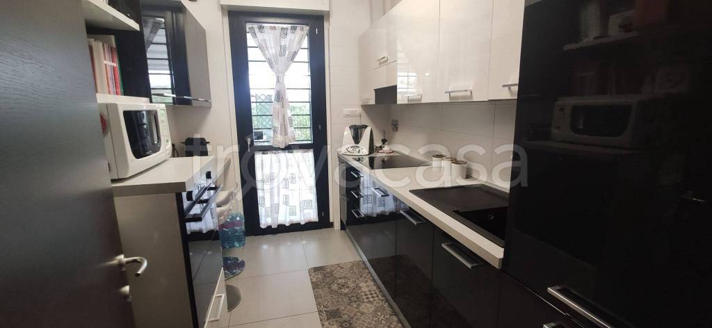 Appartamento in in vendita da privato a Roma via Cardinale Luigi Traglia, 18