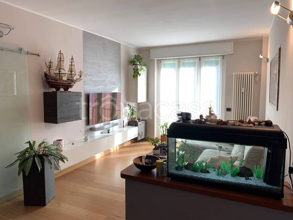 Appartamento in in vendita da privato a Cinisello Balsamo via Cesare Berna, 15