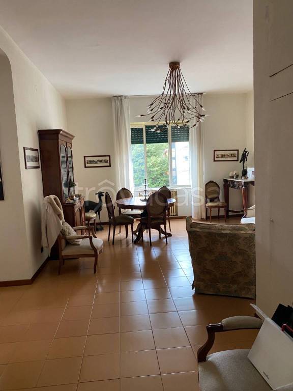 Appartamento in in vendita da privato a Caserta viale Alberto Beneduce, 11