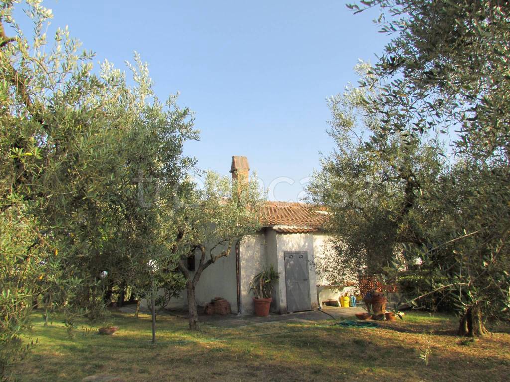 Villa in vendita ad Amelia strada delle Zamponare
