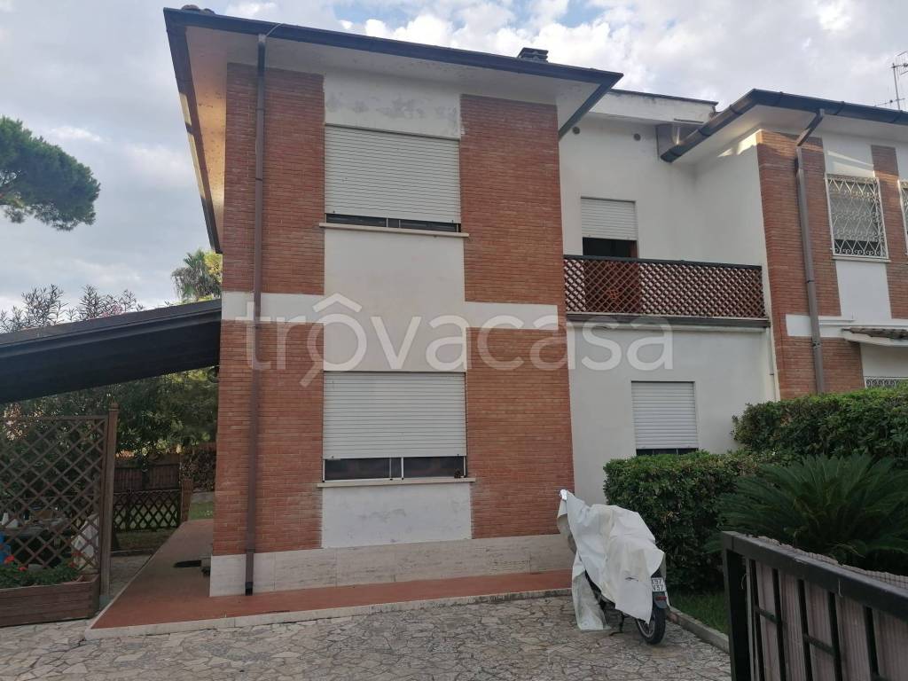 Villa in in vendita da privato a Fondi via Salto