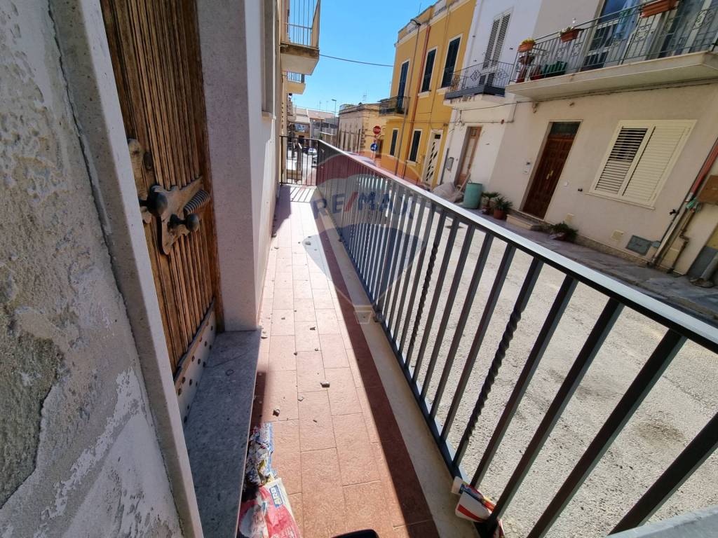 Casa Indipendente in vendita a Ispica via Galileo Galilei / Via Mostaccio, 4