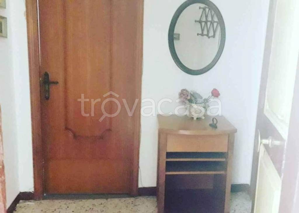 Intero Stabile in in vendita da privato a Rodi Garganico piazza Luigi Rovelli, 26