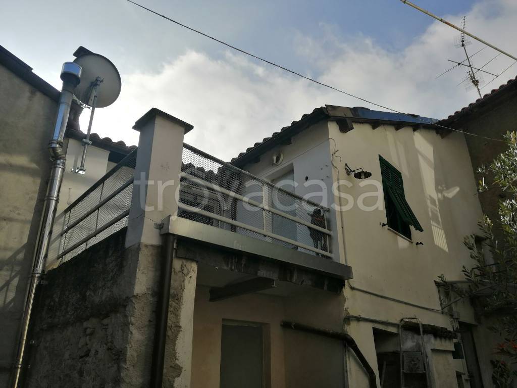 Casa Indipendente in in vendita da privato a Montaldeo via Ambrogio Doria, 57