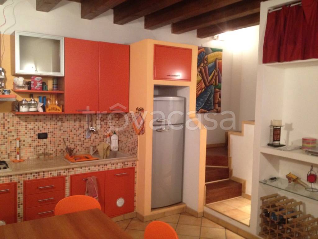 Appartamento in in vendita da privato a Palermo via Paolo Paternostro, 31