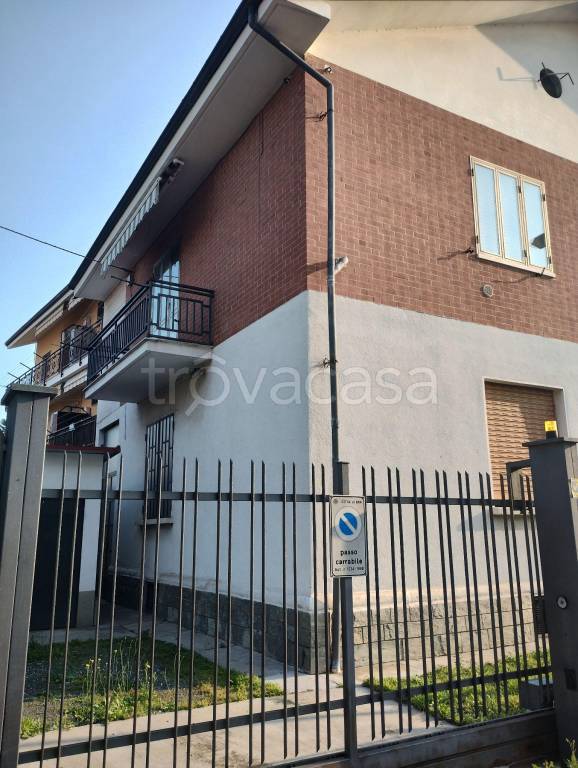 Villa Bifamiliare in in vendita da privato a Bra via Solferino, 2