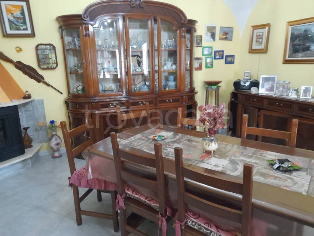 Villa in in vendita da privato a Frasso Telesino strada Comunale Frasso Dugenta, 76