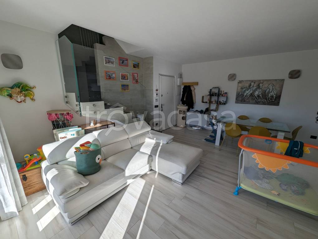 Appartamento in in vendita da privato a Nibionno via Don Luigi Sturzo, 4