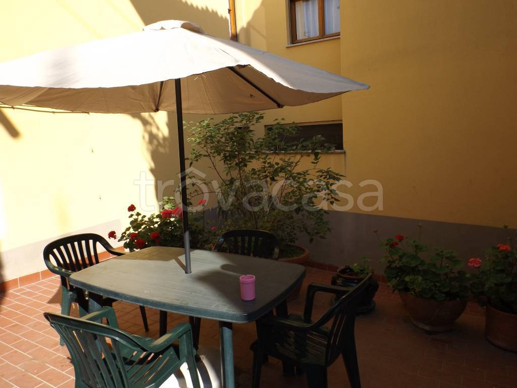 Appartamento in vendita ad Arezzo via Camillo Benso di Cavour