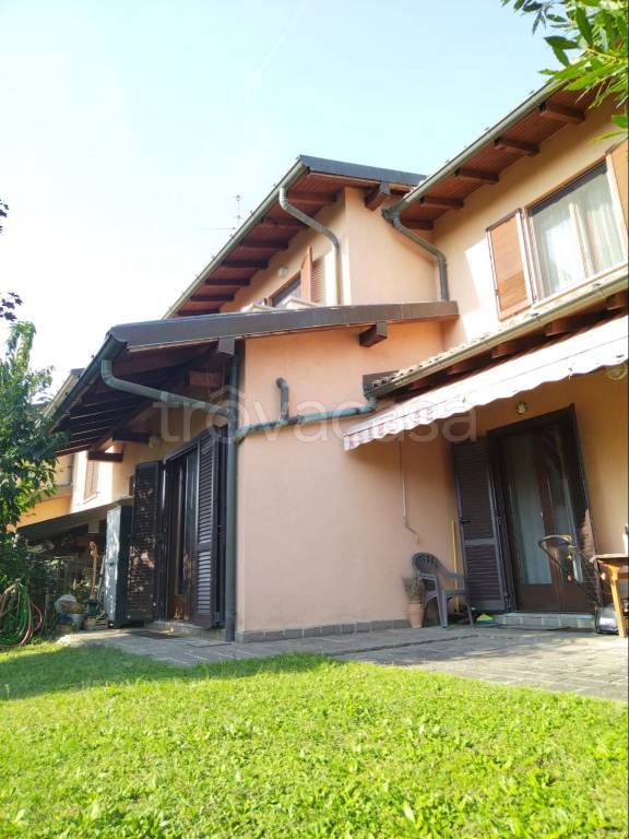 Villa in in vendita da privato a Como via Mariano Rosati, 5