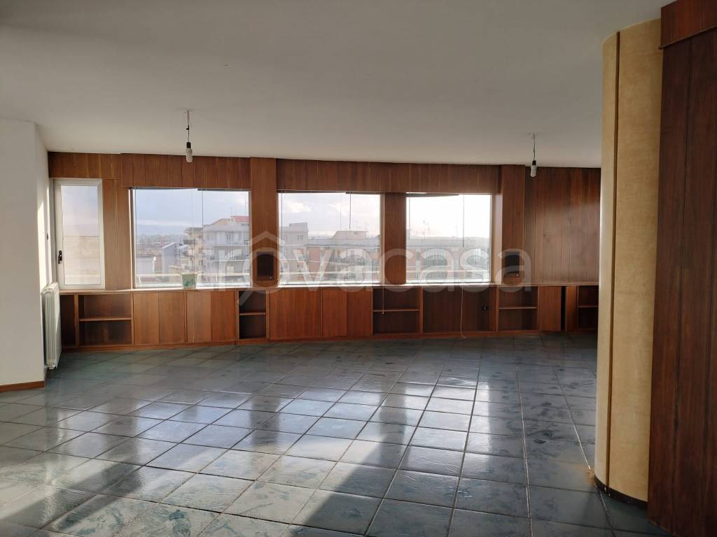 Attico in in vendita da privato ad Aversa piazza Francesco Crispi, 15