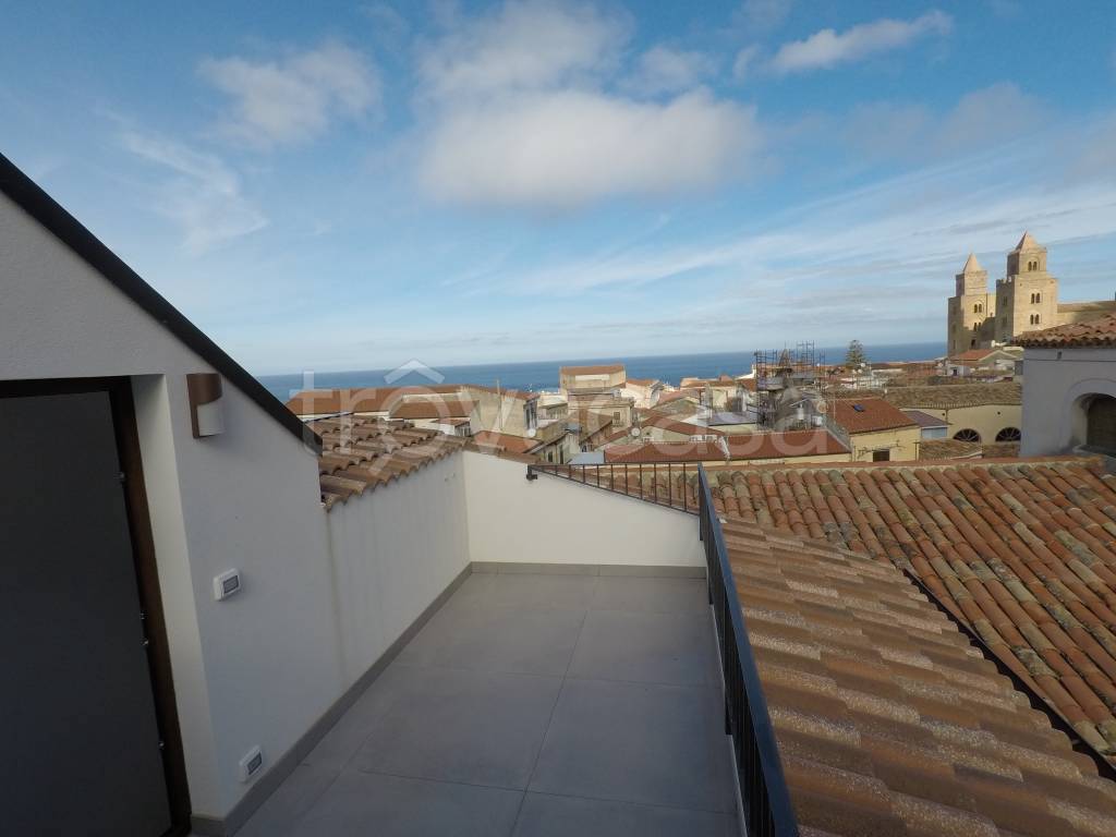 Appartamento in in vendita da privato a Cefalù via Caracciolo, 3