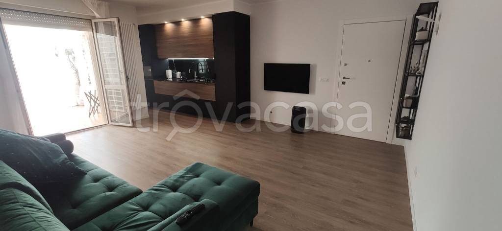 Appartamento in in vendita da privato a Triggiano viale Vanoni, 35a