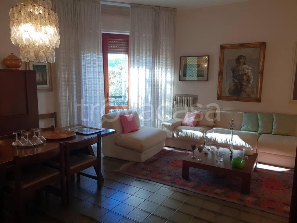 Villa in vendita a Carmignano via di Carmignano