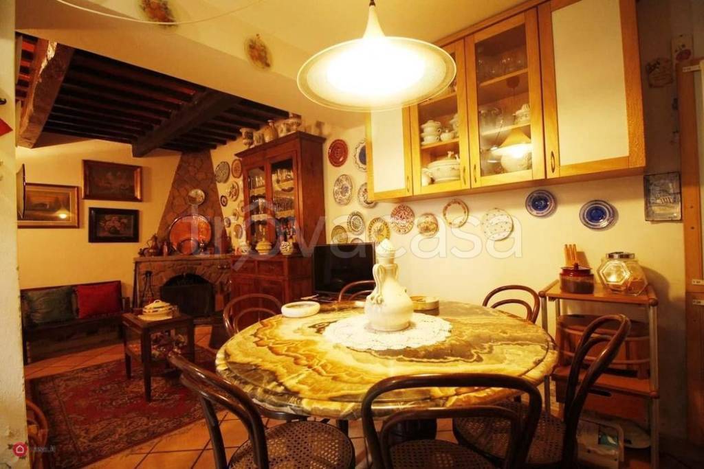 Casa Indipendente in in vendita da privato a Lamporecchio via del Corso, 1