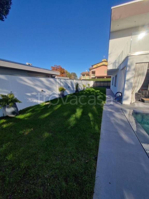 Villa in in vendita da privato a Crema via Monsignor Ferdinando Mussi