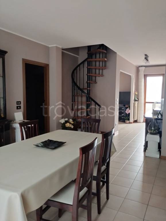 Appartamento in in vendita da privato a Castel d'Azzano via Camillo Benso di Cavour, snc