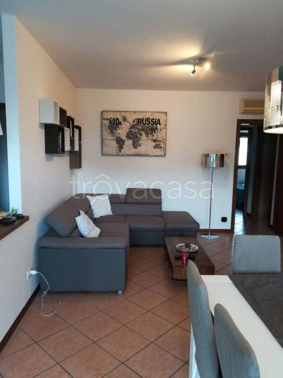 Appartamento in in vendita da privato a Verona via Monsignore Giacomo Gentilin, 56