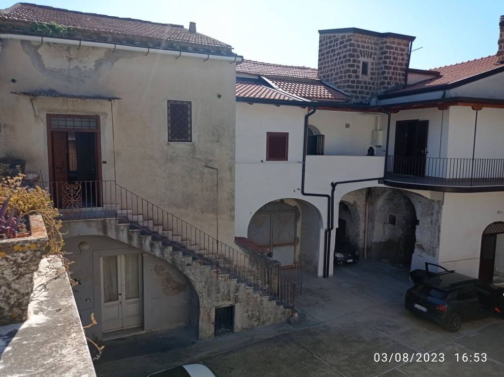 Appartamento in in vendita da privato a Caserta via Casamassaro, 11