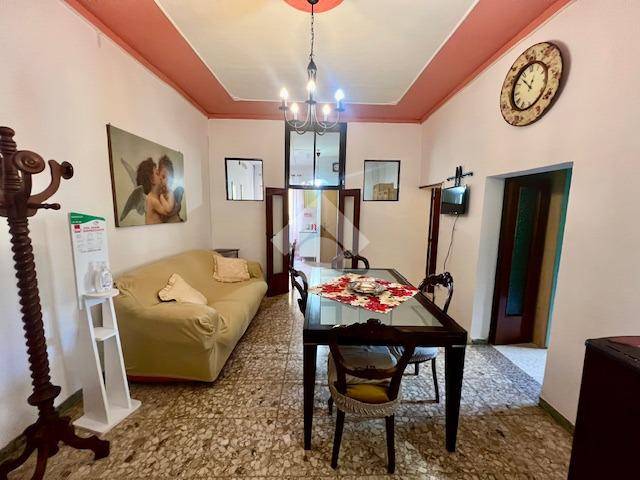 Intero Stabile in vendita a Bagnoregio vicolo del Giglio