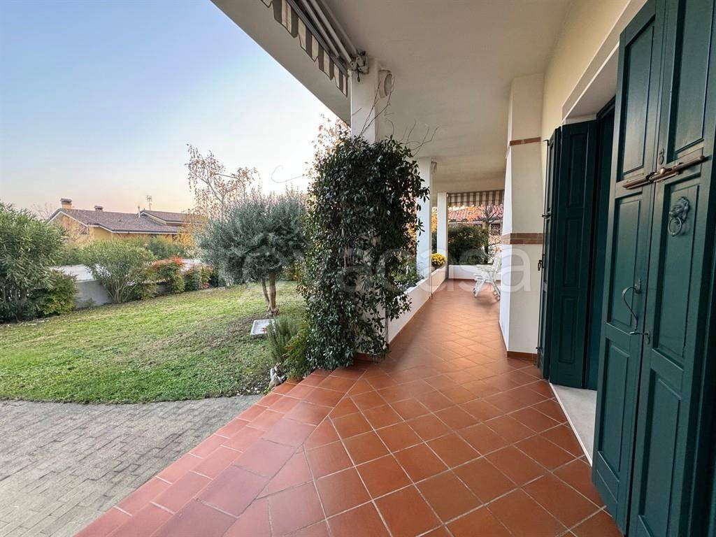 Villa in vendita ad Azzano Decimo