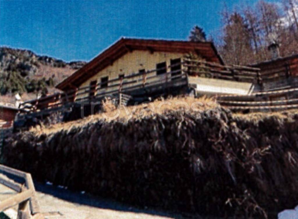 Appartamento all'asta a Brusson strada Augustin