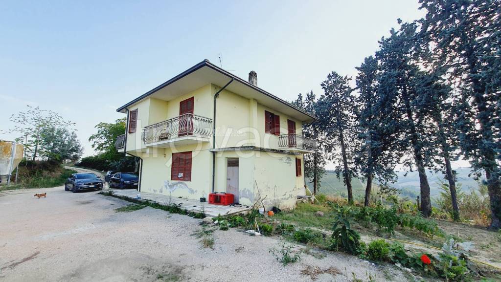 Casa Indipendente in vendita a Offida contrada San Lazzaro, 95