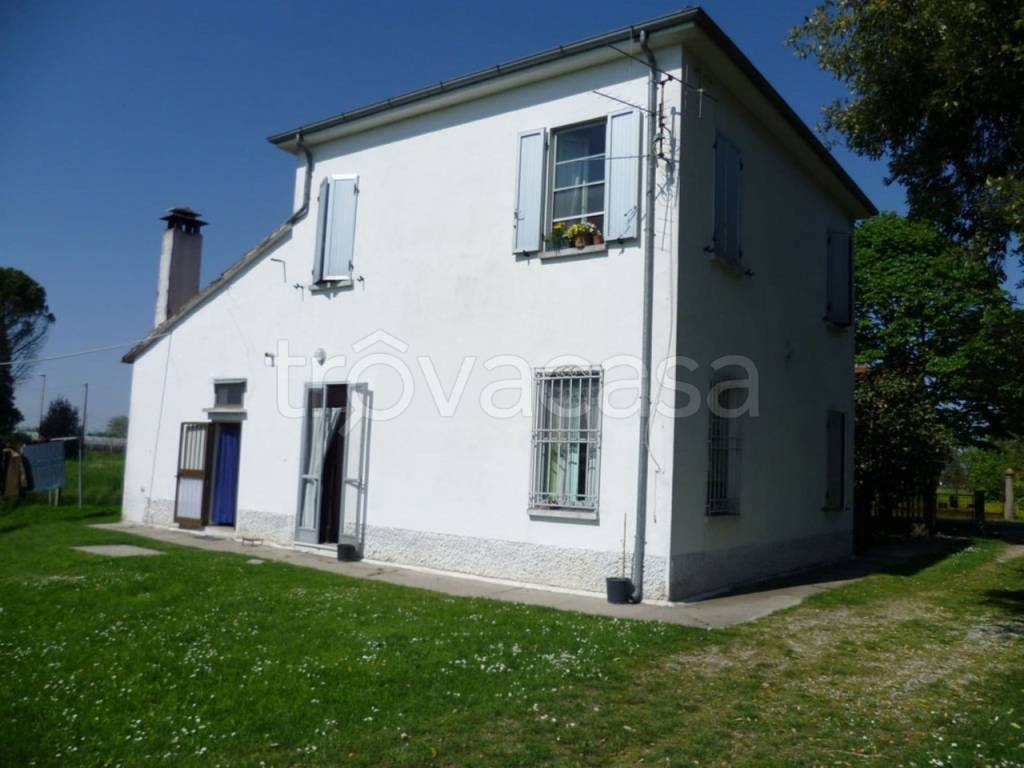 Villa in vendita a Cervia via Manfredi