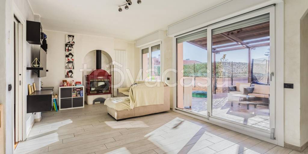 Appartamento in vendita a Bollate via Ospitaletto, 30