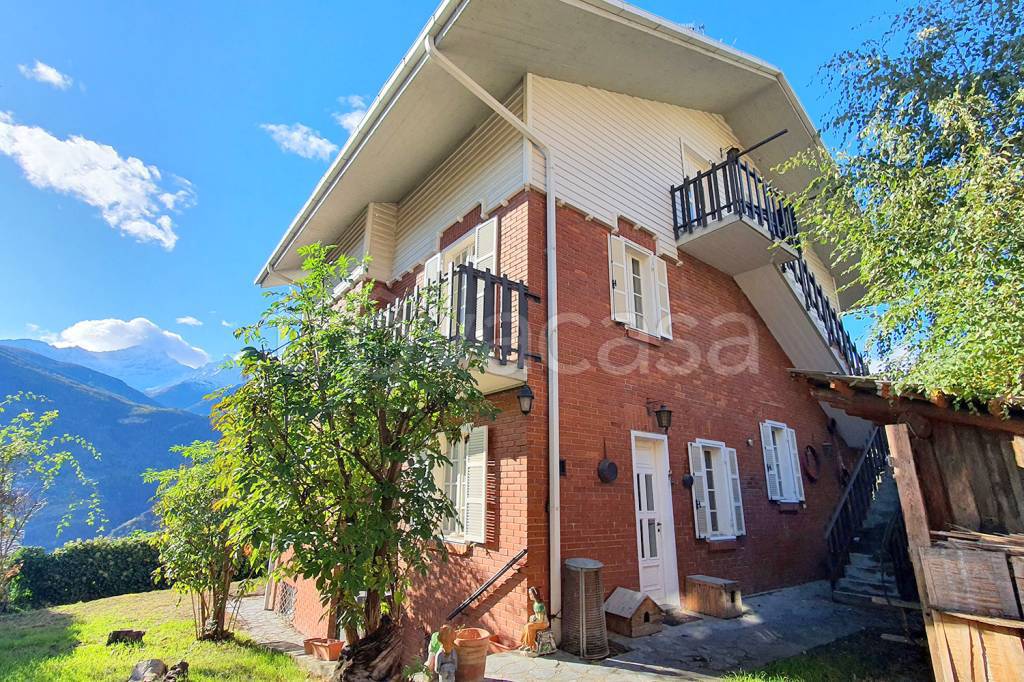 Villa in vendita a Saint-Pierre località Etavel, 86