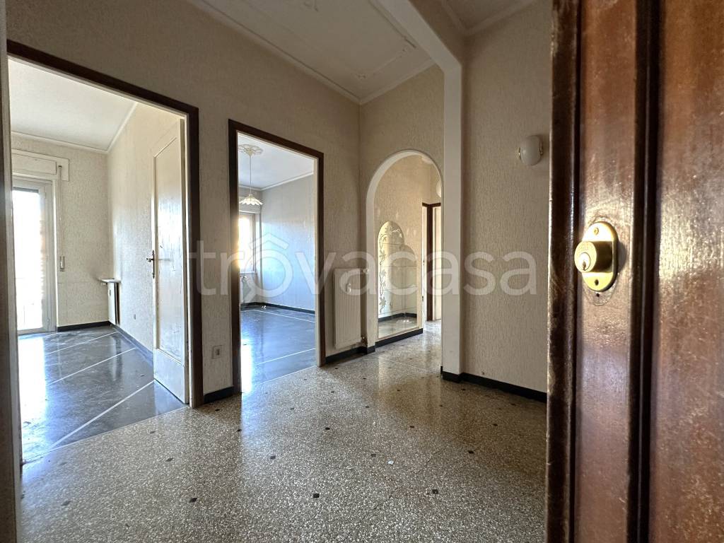 Appartamento in vendita a Genova via Angelo Masina, 4
