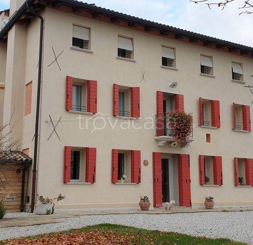 Rustico in vendita a Cavaso del Tomba
