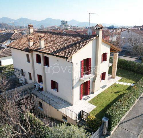 Villa in vendita a Castelcucco via Dei Tigli