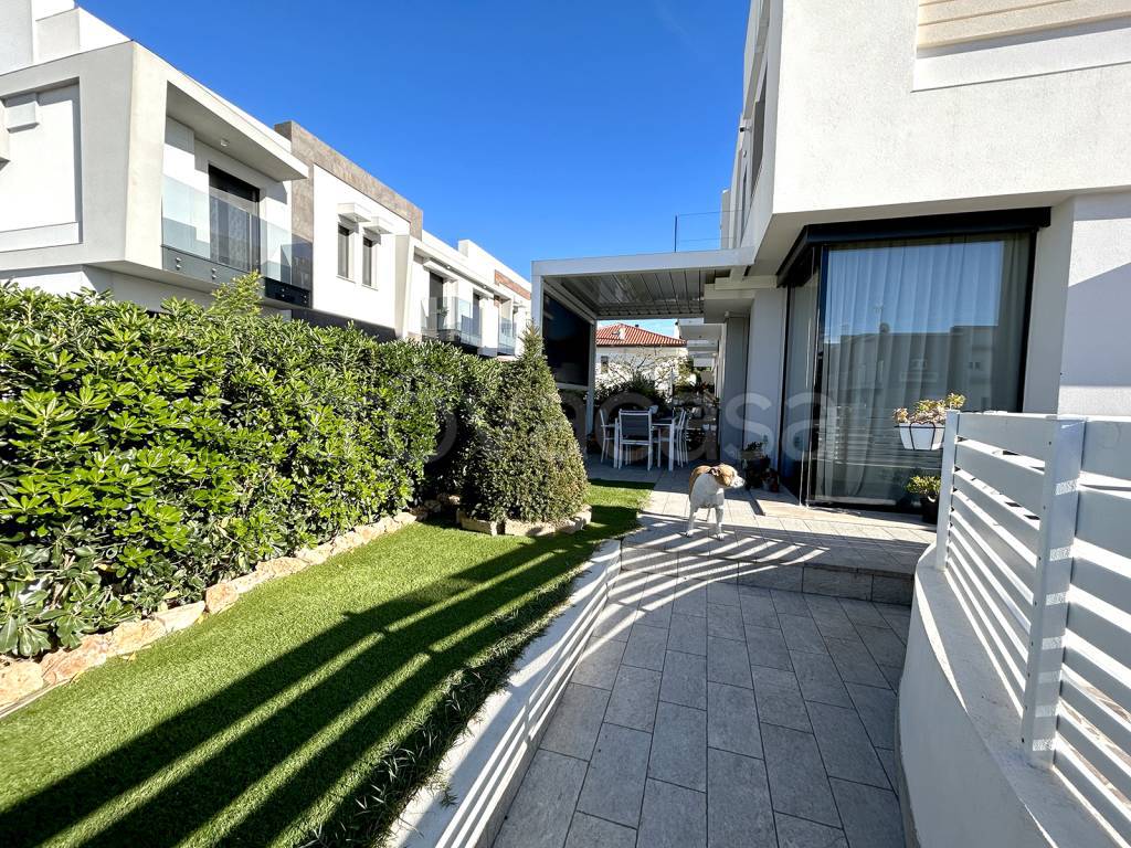 Villa Bifamiliare in vendita a Misano Adriatico