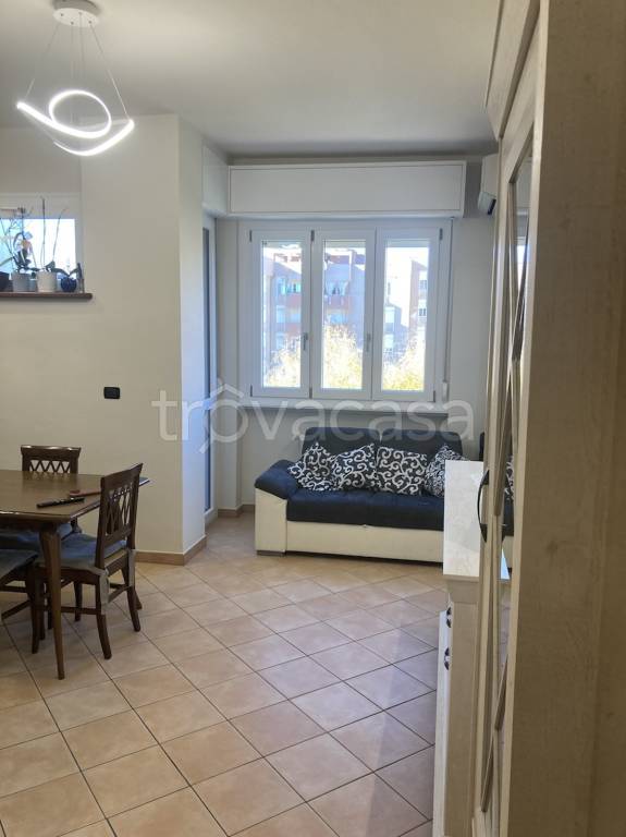 Appartamento in vendita a Chieri via Augusto Monti, 7