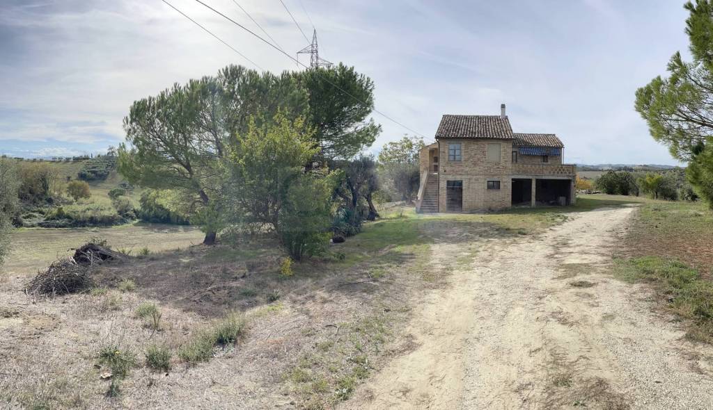 Rustico in vendita a Monsampolo del Tronto strada Provinciale 46