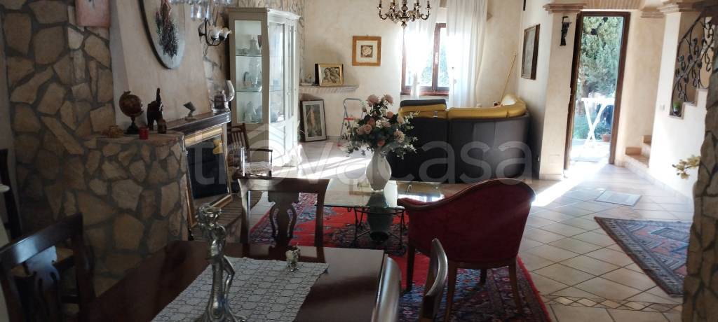 Villa a Schiera in vendita a Nepi via Padre Gabriele Roschini