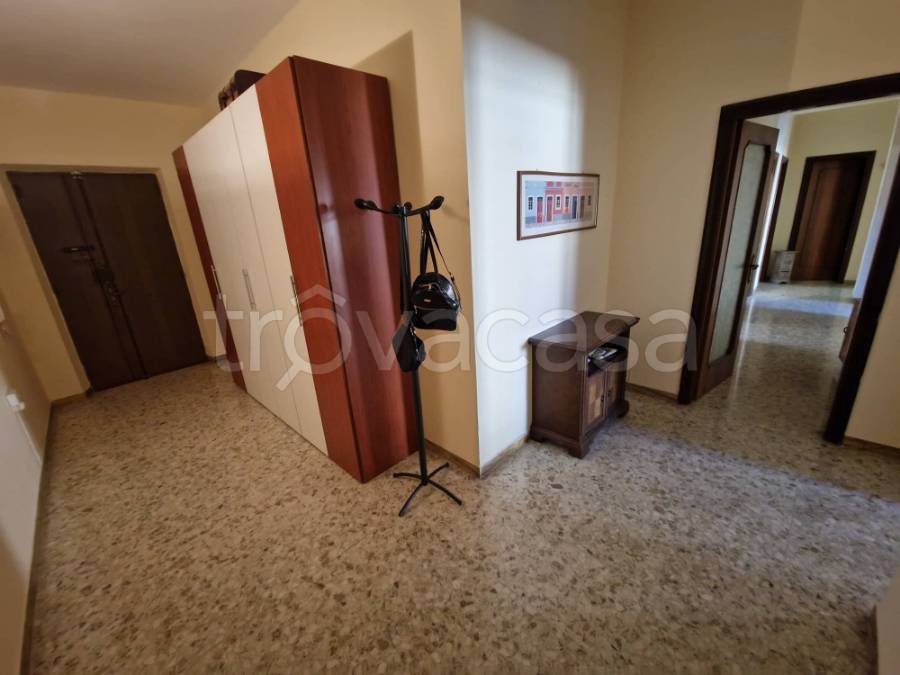 Appartamento in vendita a Reggio di Calabria viale Calabria