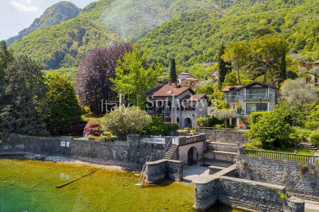 Villa in vendita a Oliveto Lario via Cadorna