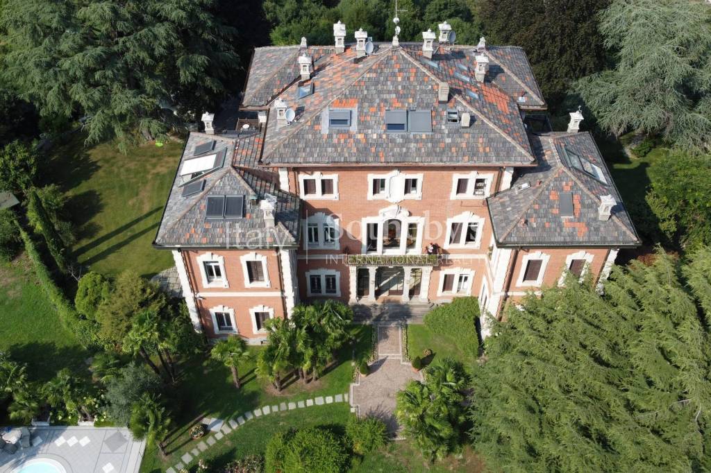 Appartamento in vendita a Como via XXVII Maggio