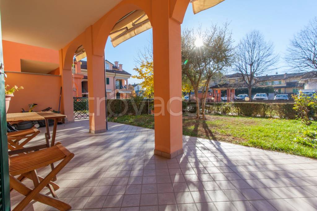 Appartamento in vendita a Cherasco via Aldo Moro, 10