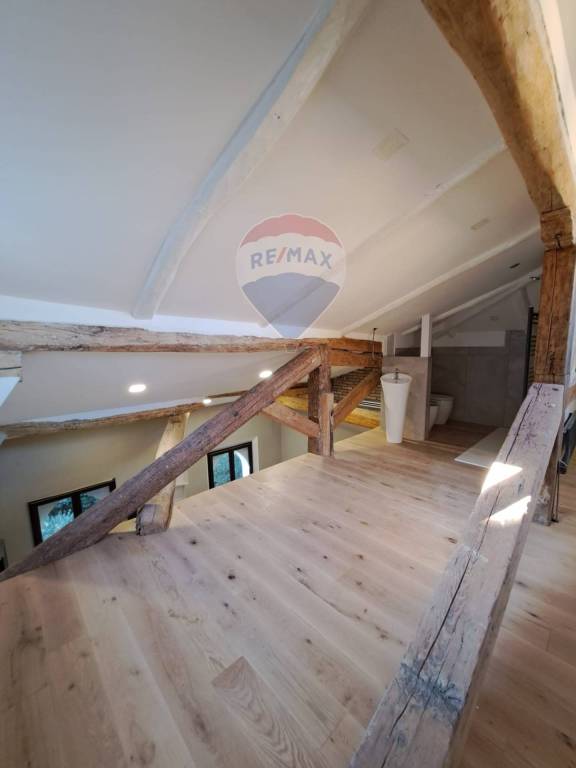 Appartamento in vendita a Bologna via San Petronio Vecchio