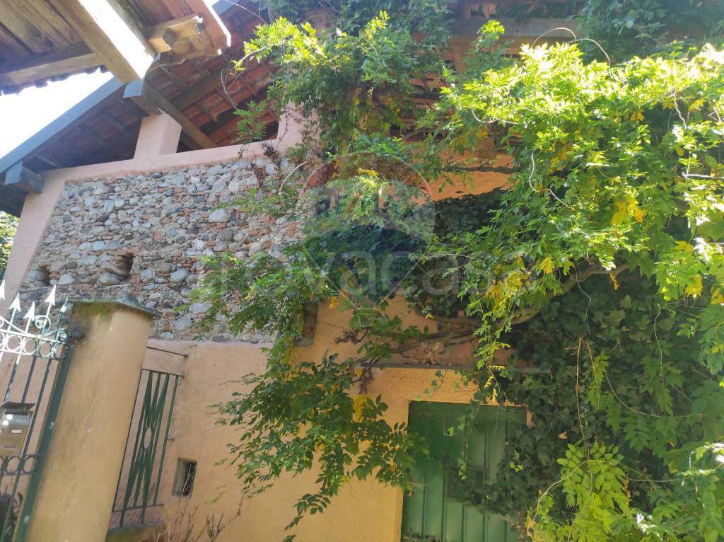 Casa Indipendente in vendita a Borgo Ticino via castello, 3